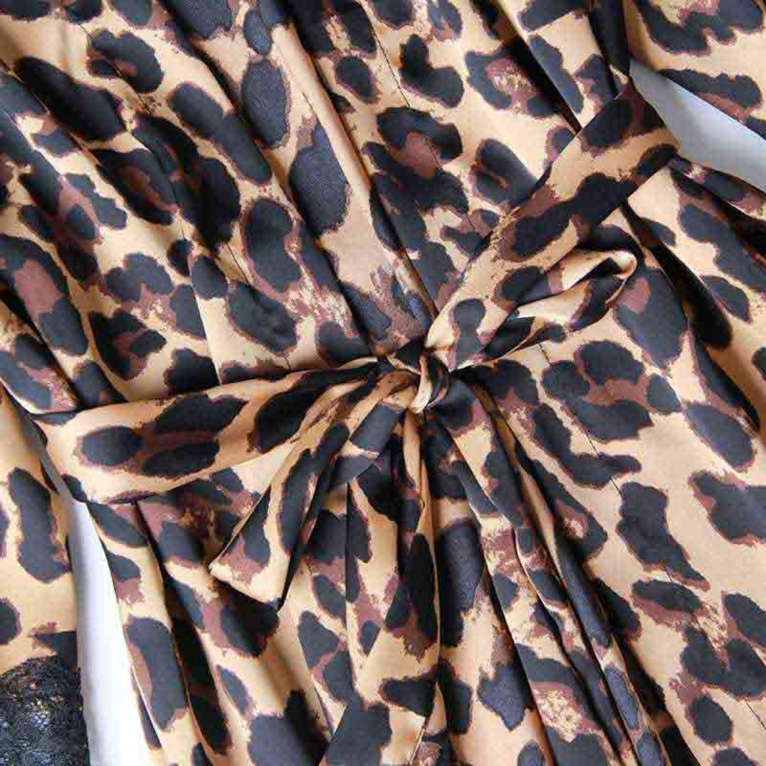 Wolfox เซ็ตชุดนอนผ้าซาติน 5 ชิ้น รุ่น Leopard | AllOnline